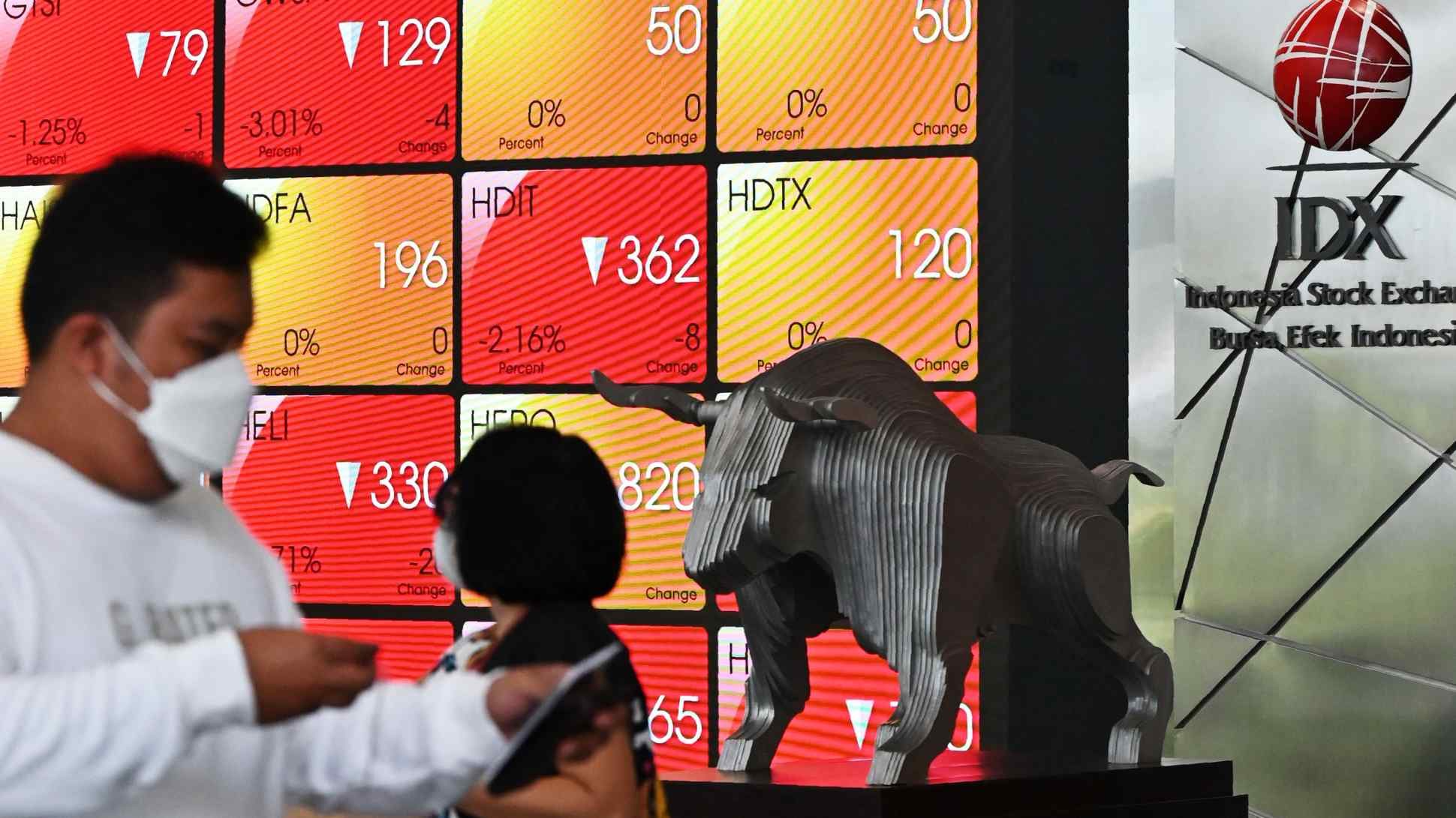 Indonesia's Merdeka Battery jumps 12% after $591m IPO